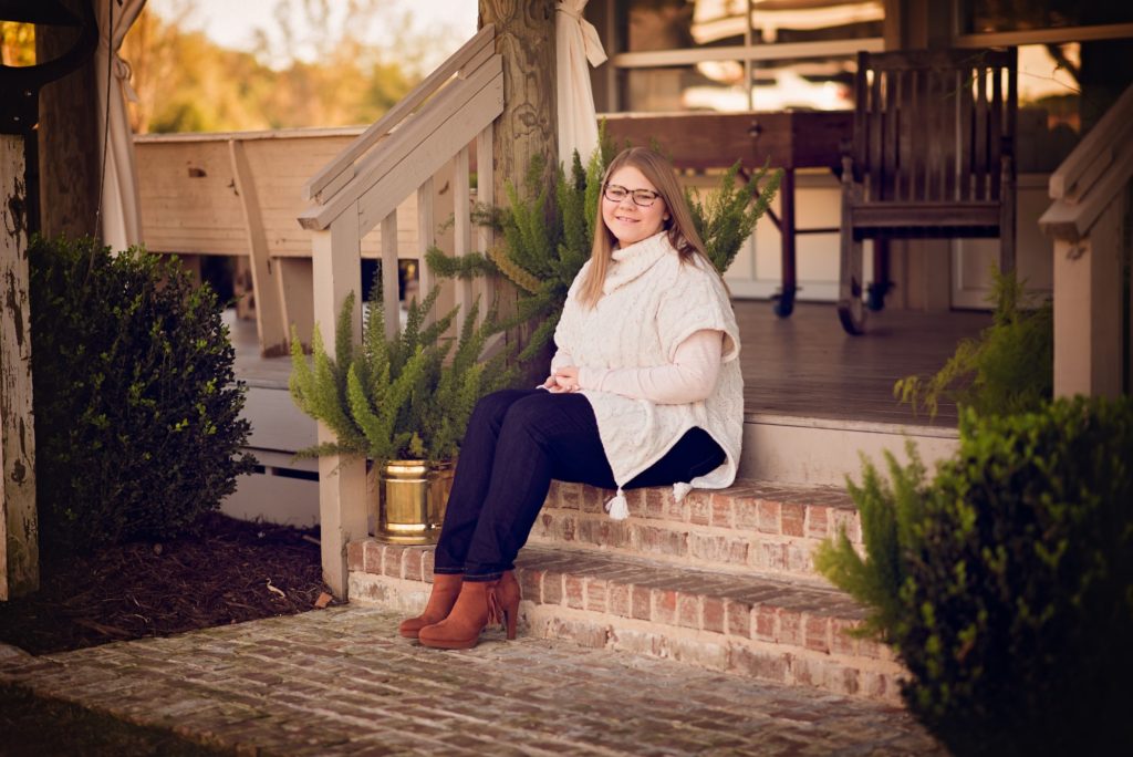 Cobb County Senior Portrait Photographer - Courtney Elise Photography