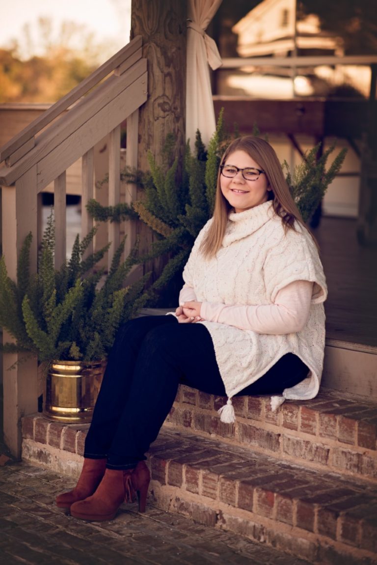 Cobb County Senior Portrait Photographer - Courtney Elise Photography